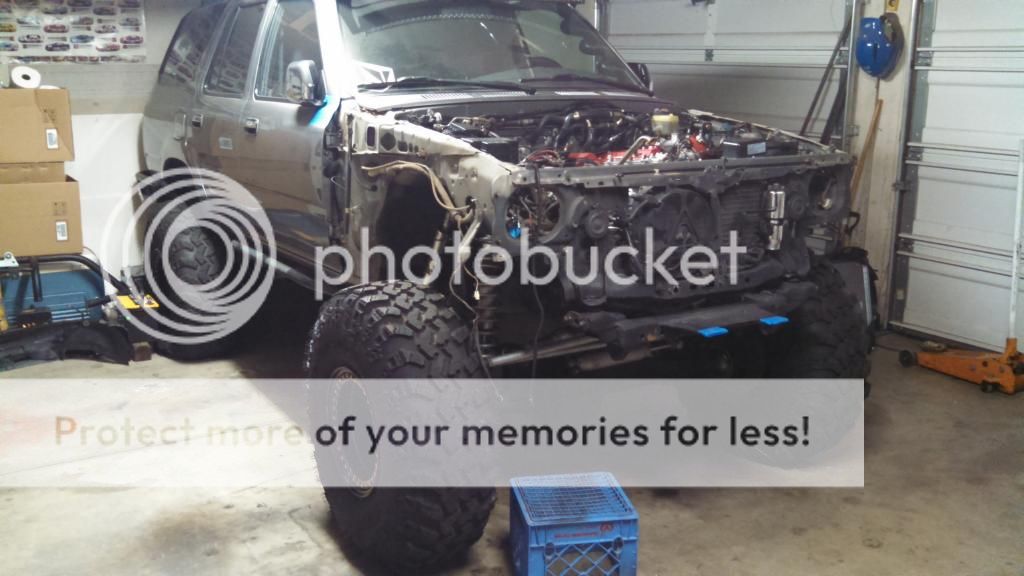 2uz w/ 5spd swap in a SAS'd/Linked 95 4runner | Pirate 4x4